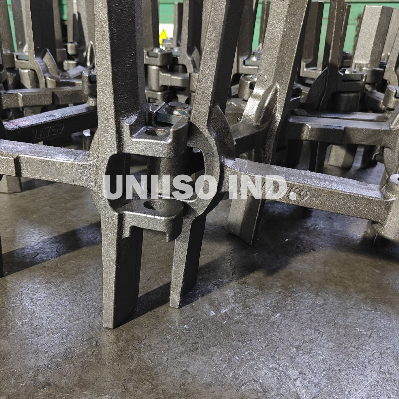 Cast chain – UNIISO